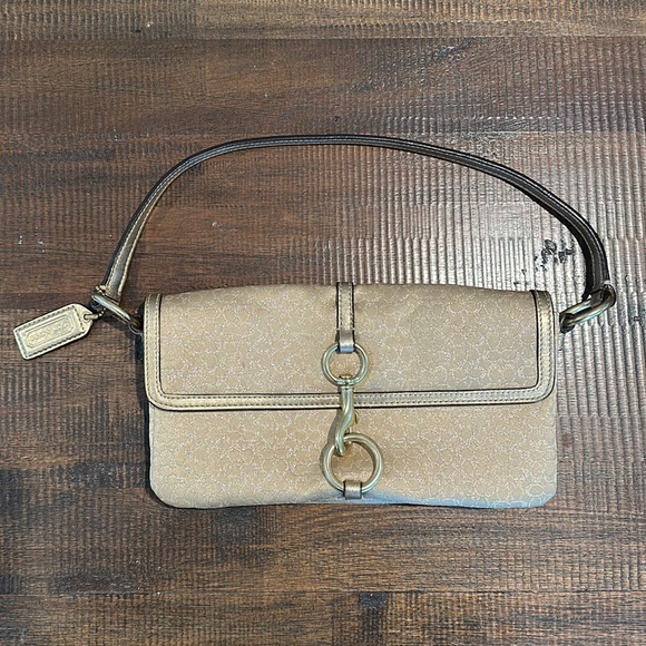 Coach | Bags | Coach Gold Cc Shoulder Bag In Gold Canvas W Gold Leather ...
